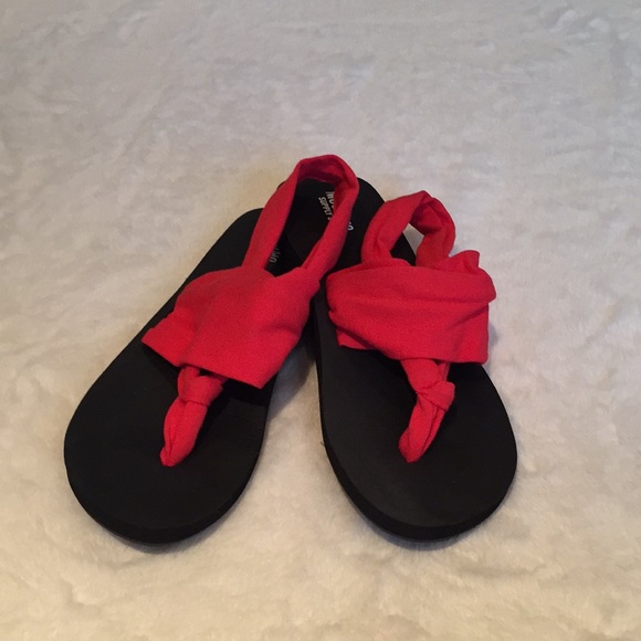 Mossimo Supply Co. | Shoes | Mossimo Supply Co Red Flip Flops | Poshmark